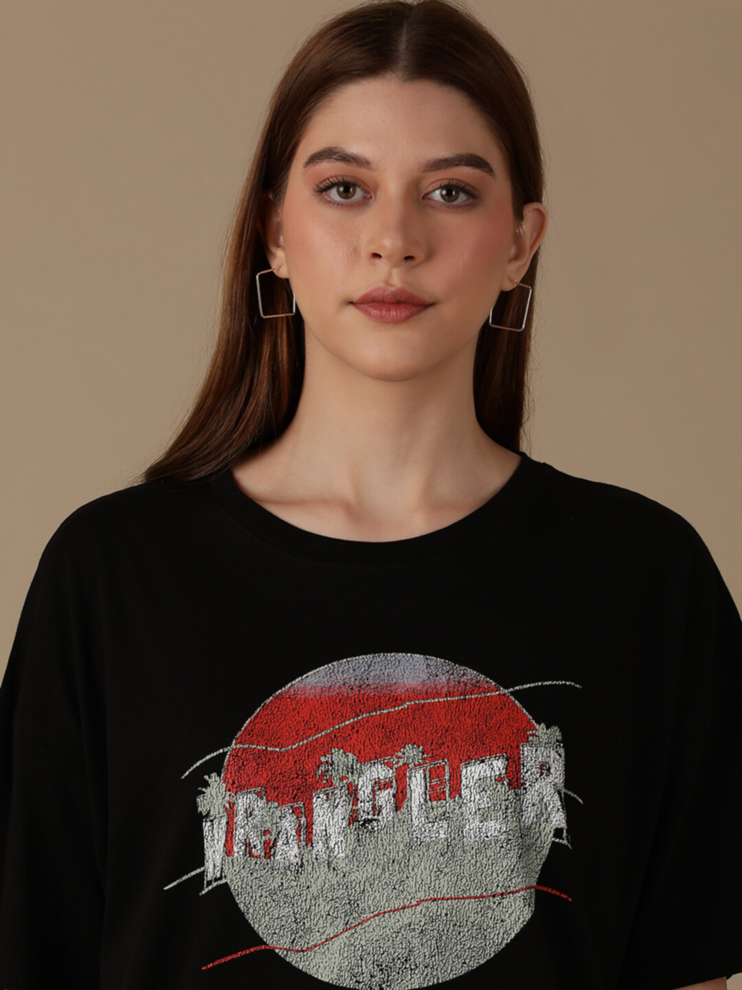 Wrangler Women's Graphic Black Logo Crew Neck T-shirt (Girlfriend Tee)